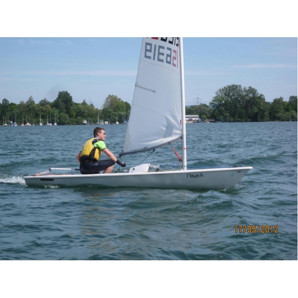 Segel-Markt - gebrauchte Segelboote Jolle Laser Standard