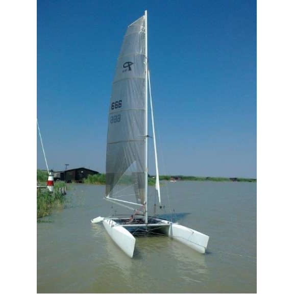 Segel-Markt - gebrauchte Segelboote Katamaran Prindle 18.2