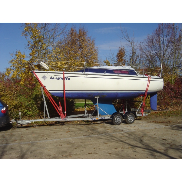 Segel-Markt - gebrauchte Segelboote Kielboot Comet Comar Comet 800