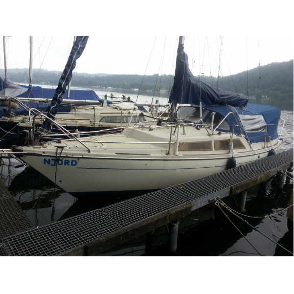 Segel-Markt - gebrauchte Segelboote Yacht Dehler Delanta 80AK