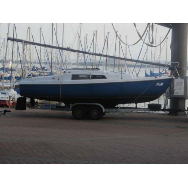 Segel-Markt - gebrauchte Segelboote Yacht Neptun Neptun 22 KS Dinette